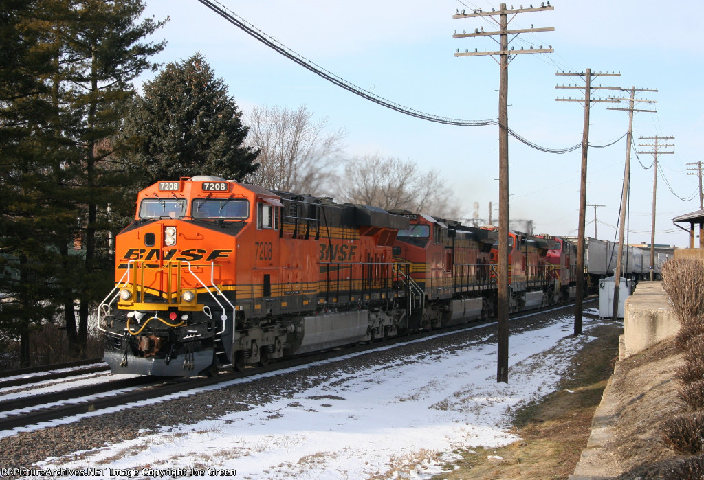 BNSF 7208